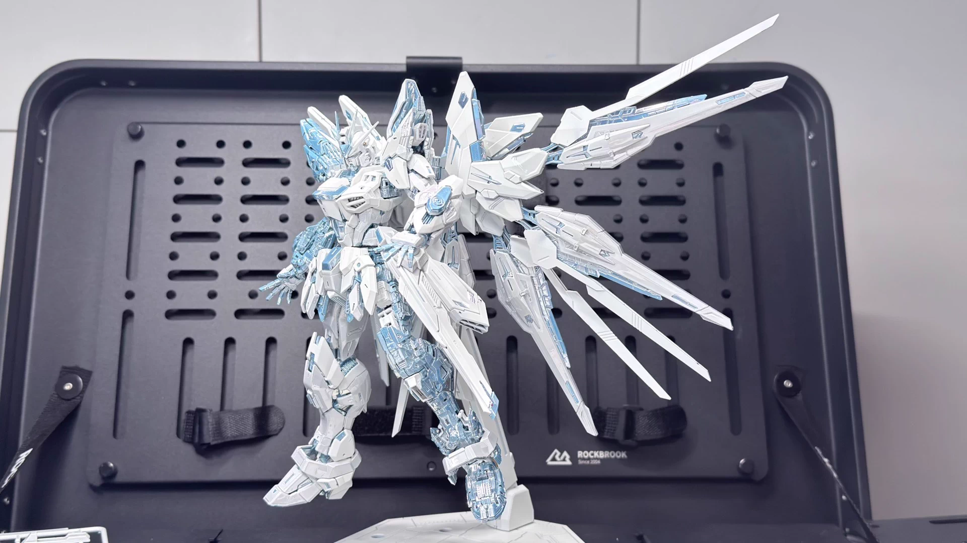 [Color customization] PER-ORDER MGEX strike freedom (Twilight Coating ...